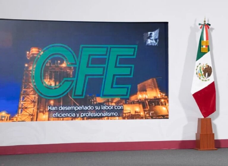 CAF aprueba $300 millones de dólares a la Comisión Federal de ...